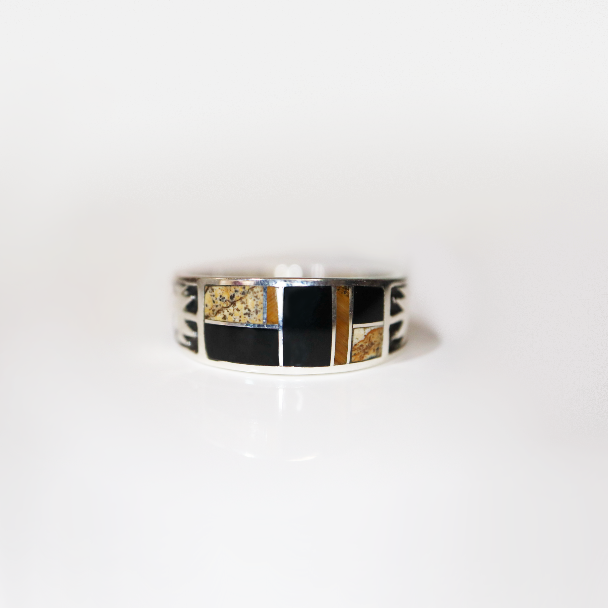 Native Earth Ring – Raku Gallery